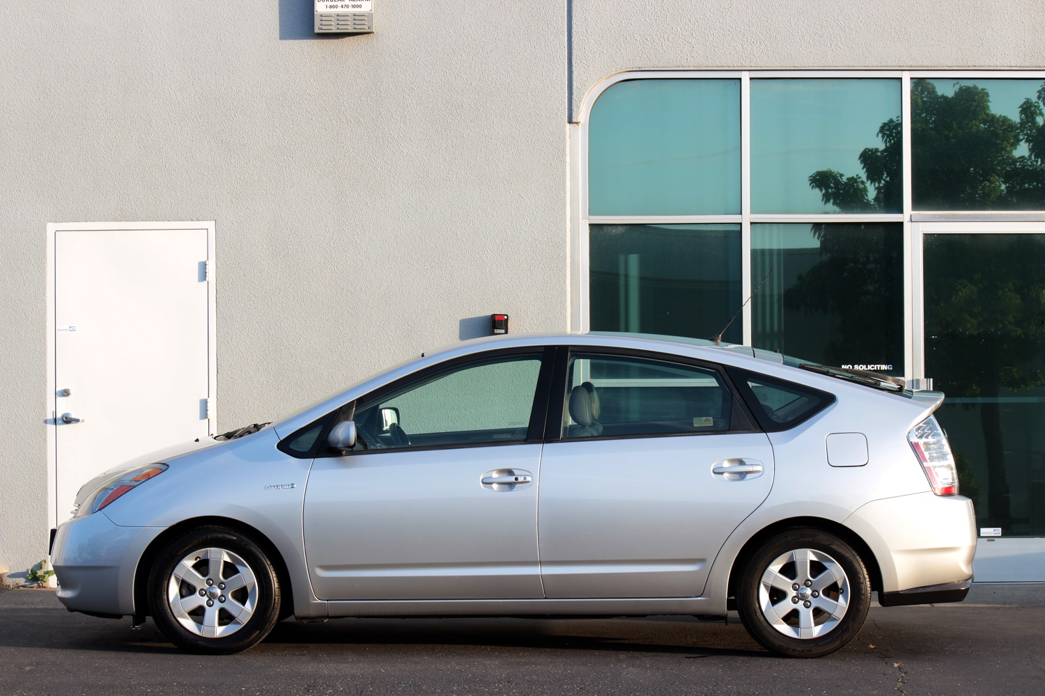 Prestige Motors - Pre-Owned 2008 Toyota Prius Package 6 for Sale
