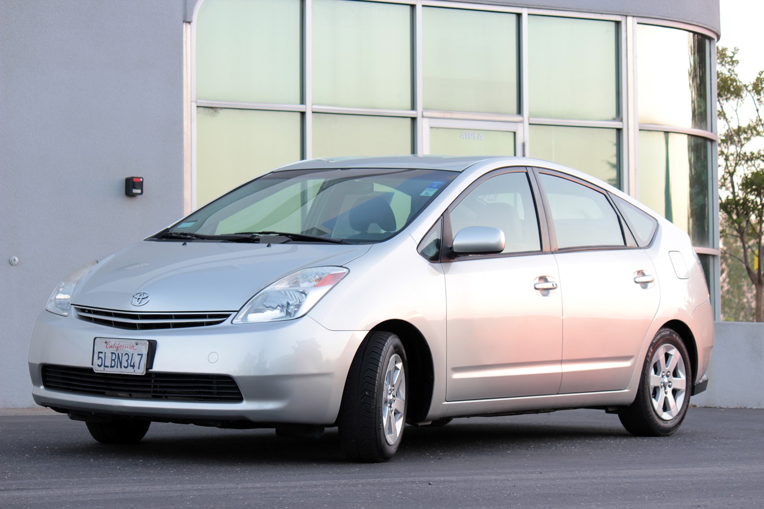 2005 Toyota Prius | Prestige Motors
