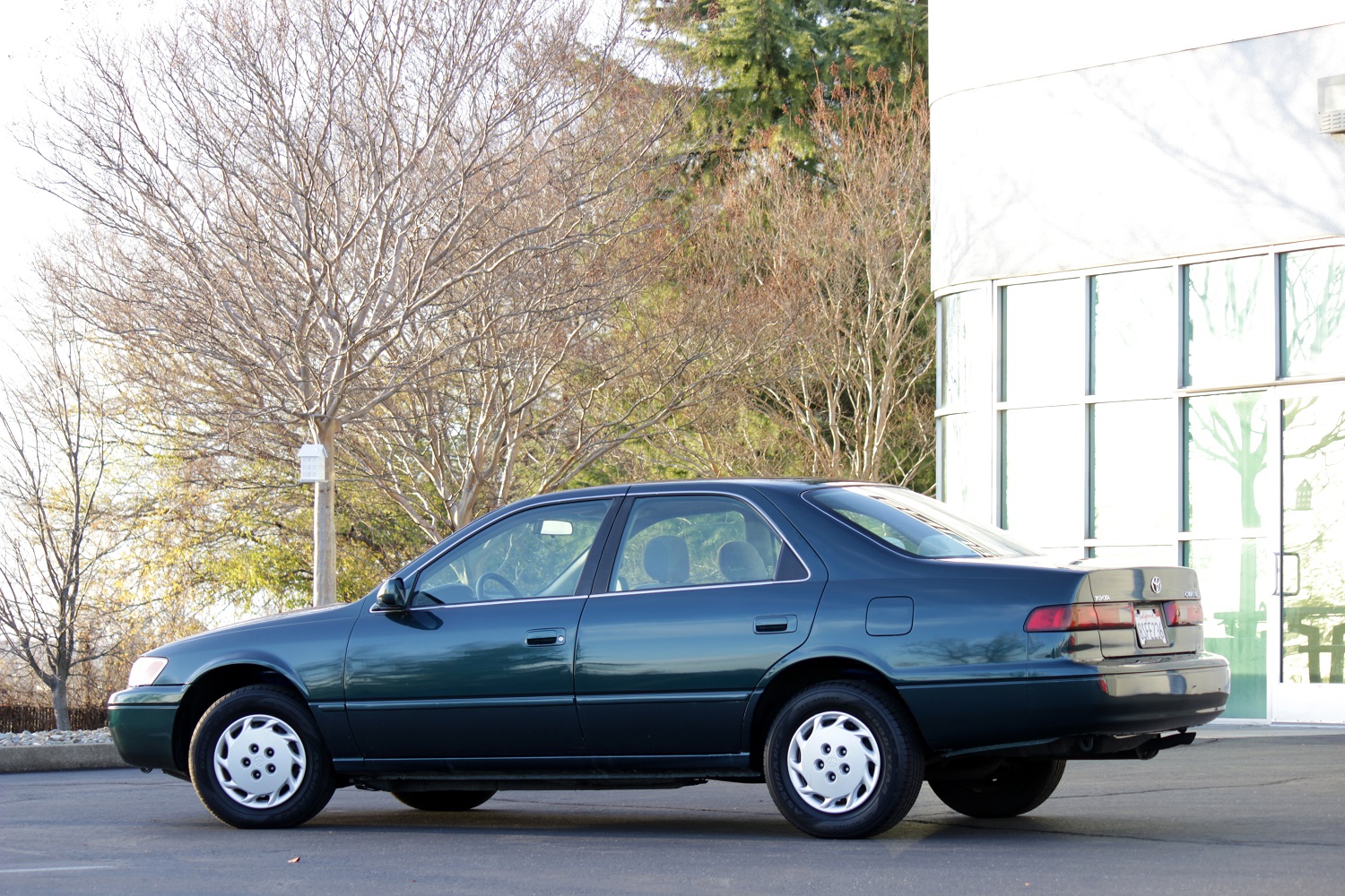 Prestige Motors - 1997 Toyota Camry LE for Sale in Sacramento