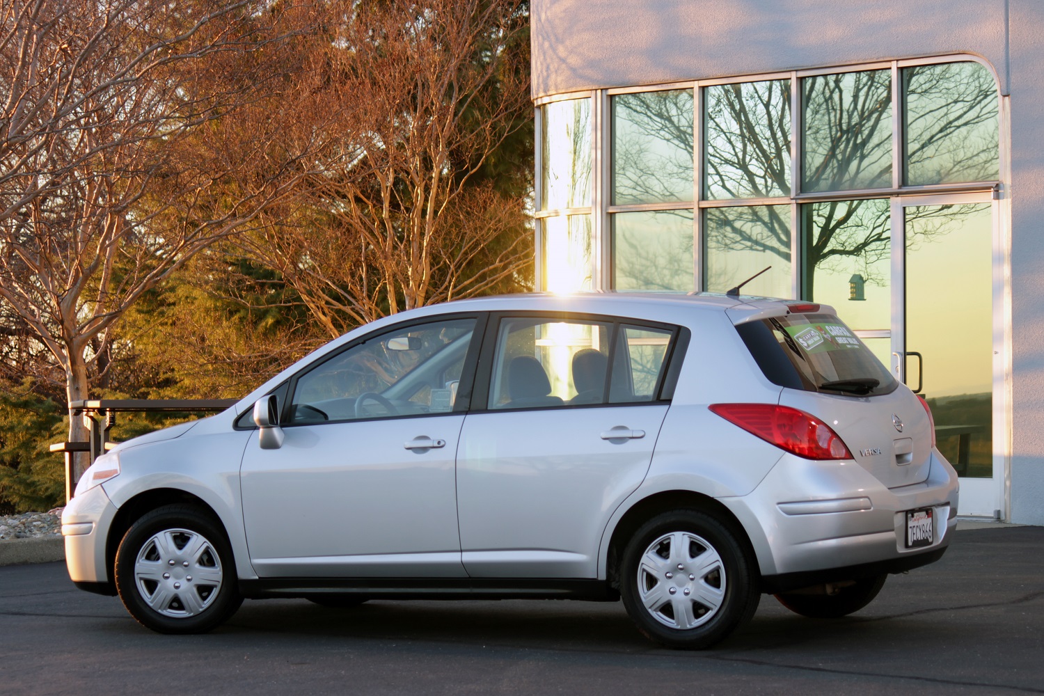 Prestige Motors - 2011 Nissan Versa S for Sale in Sacramento