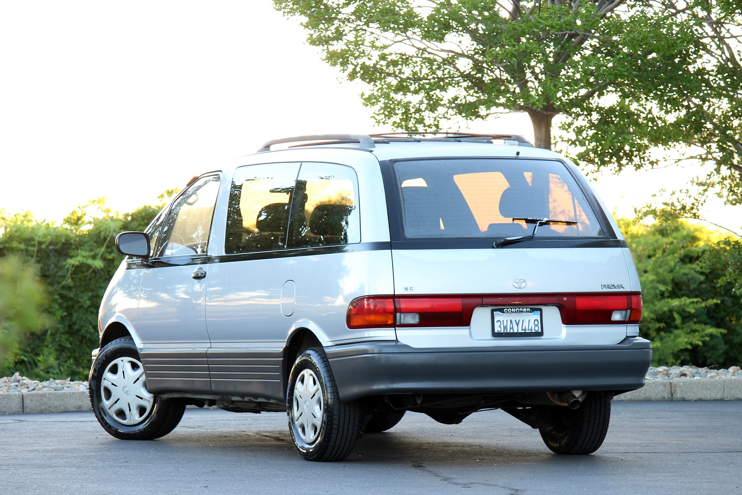Prestige Motors - 1997 Toyota Previa DX Supercharged for Sale in Sacramento